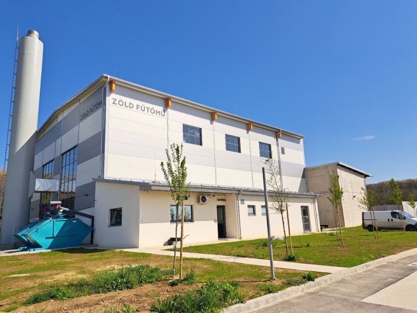 Biomasse statt fossile﻿n Brennstoff﻿s