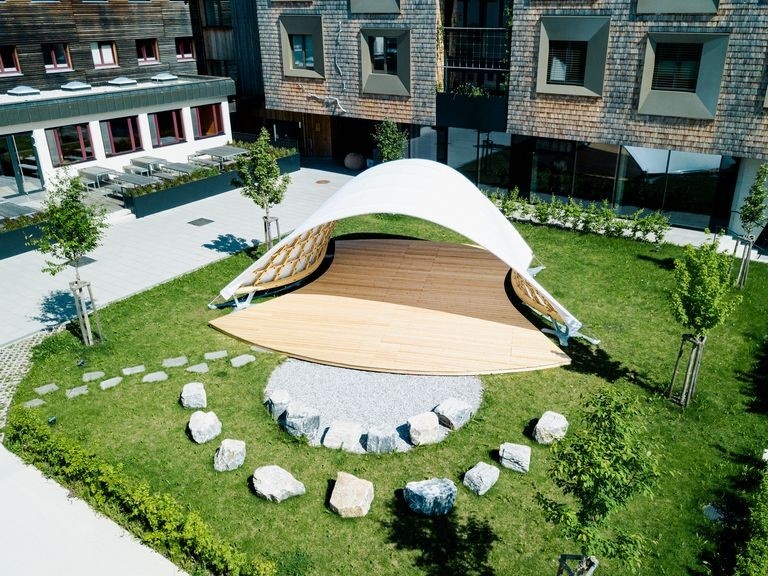 Aus 2D-Gitter wird 3D-Struktur