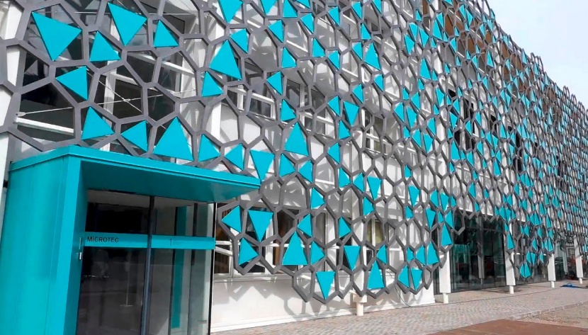 Microtec: 40-Jahr-Feier: Vom Garagen-Startup zum Marktführer