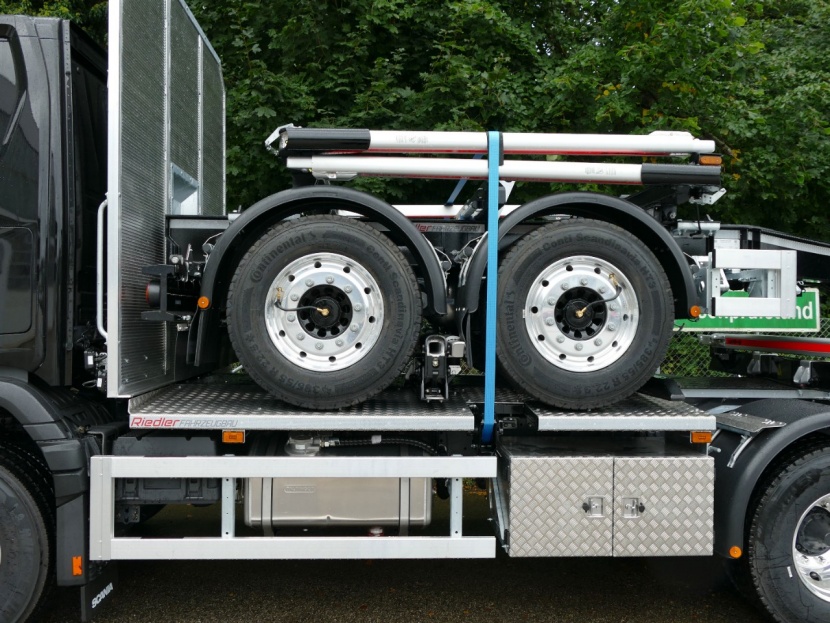 Schweizer Transportunternehmen setzen auf Huckepack-Lösungen