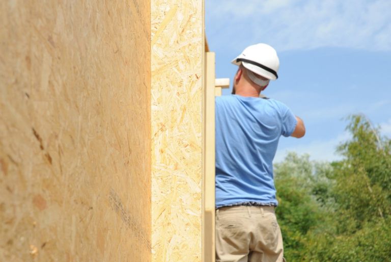 Holz-Tusche baut neuen Standort in Emsbüren/Niedersachsen